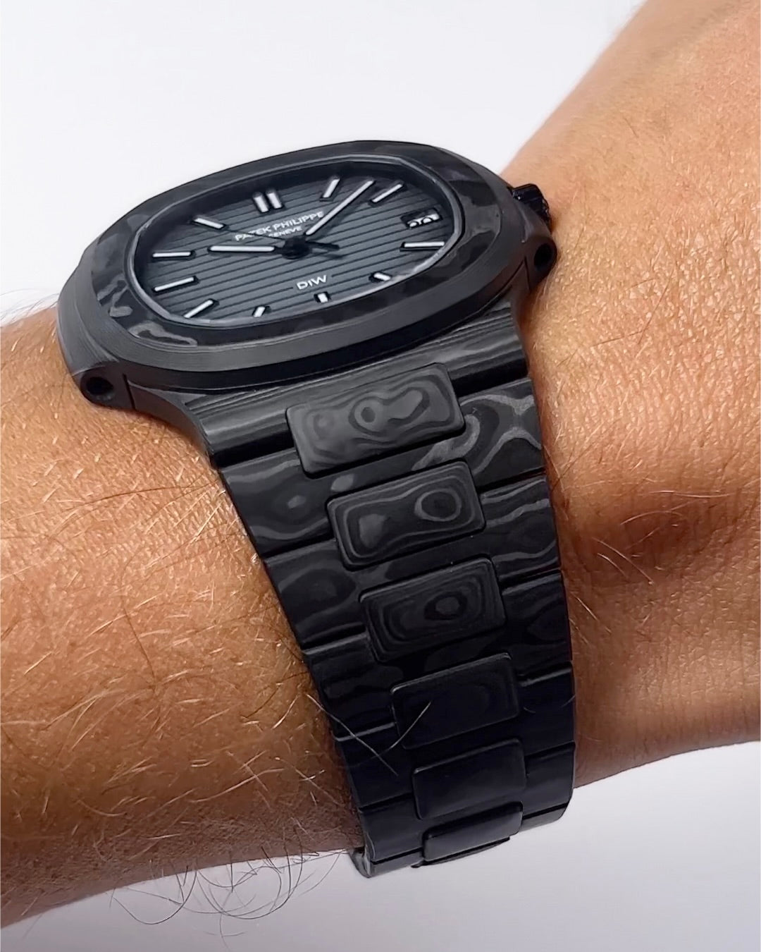 Buy Patek Philippe DiW Nautilus ALL CARBON GRIS Online | WORLDTIMER