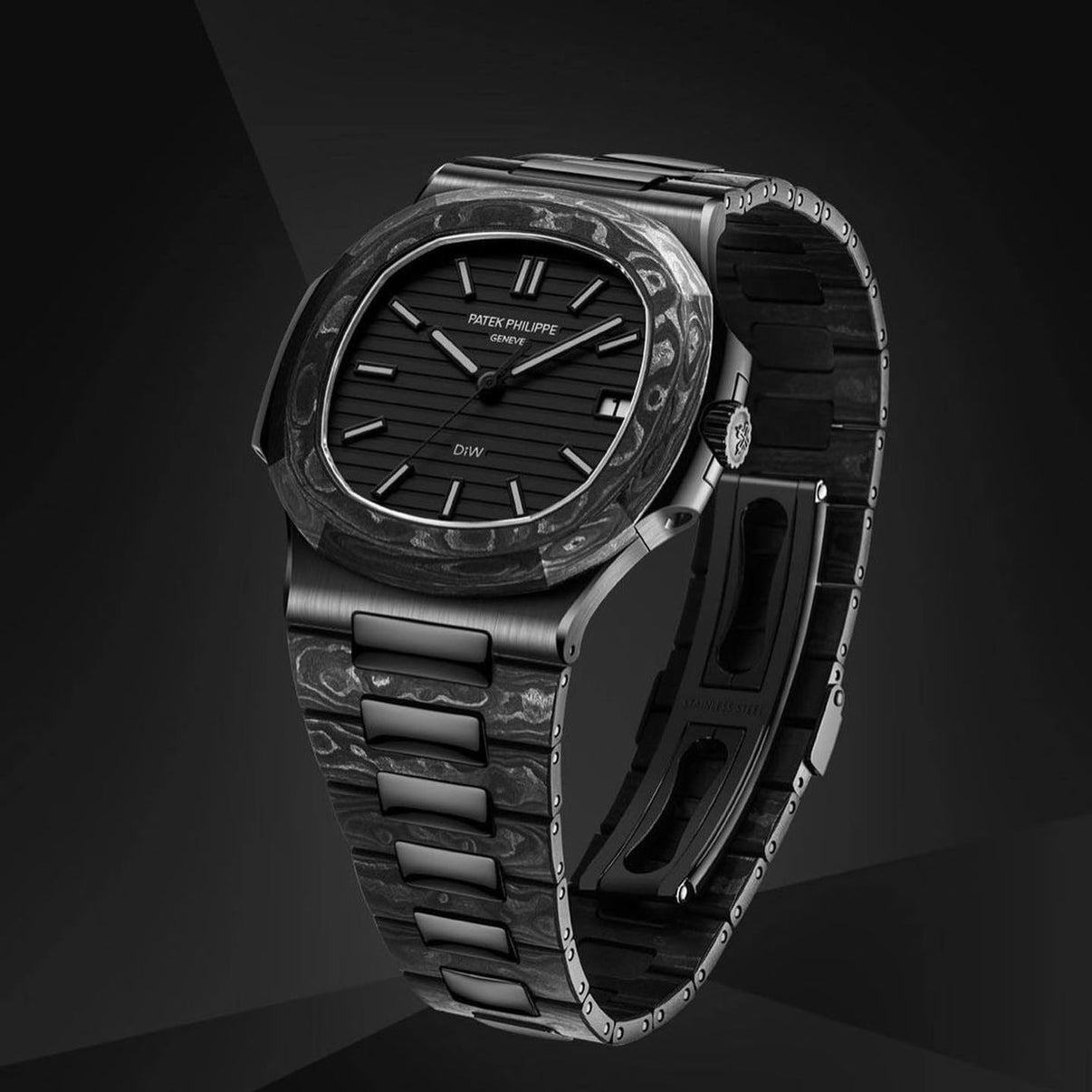 Buy Patek Philippe DiW Nautilus 5711 NTPT Carbon Online | WORLDTIMER